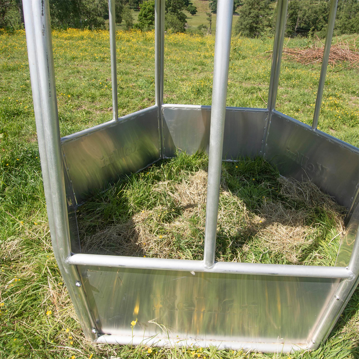 Fôrhekk aluminium | Sekskantet fôrhekk | Fôrhekker hos Kellfri.no